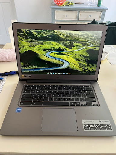 nathanjhill.com · Can an old Chromebook find a new life in Linux?